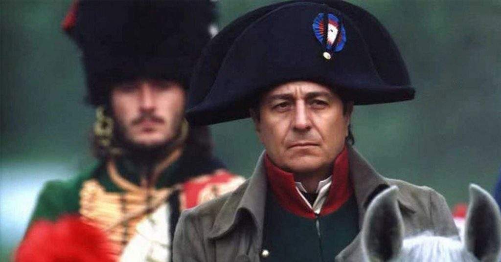 Spitalul 9, sub conducere militară! Napoleon a început să urle că el e ...