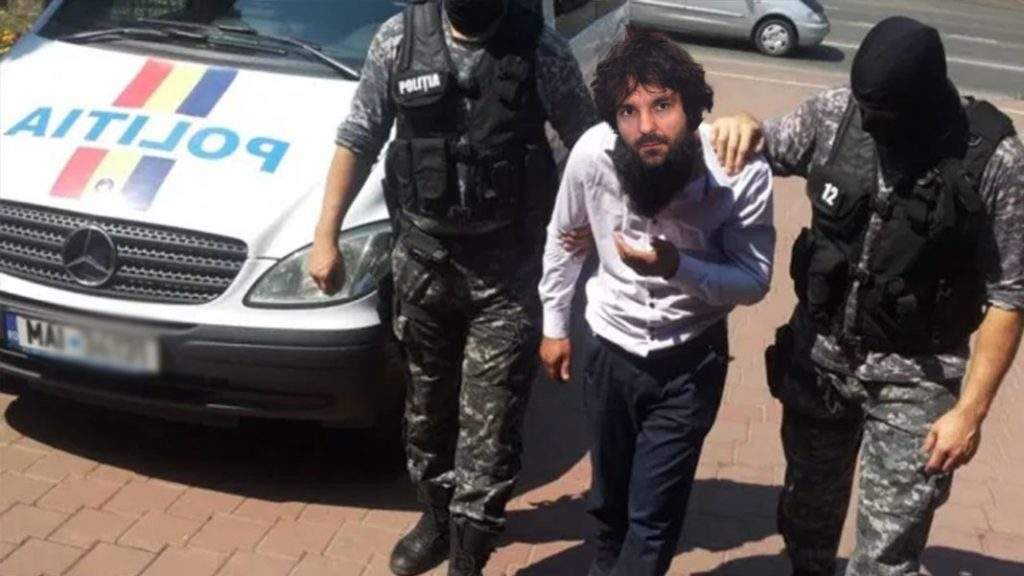 Poliția l-a ridicat pe Nicușor Dan din Gara de Nord, crezând că e un ...